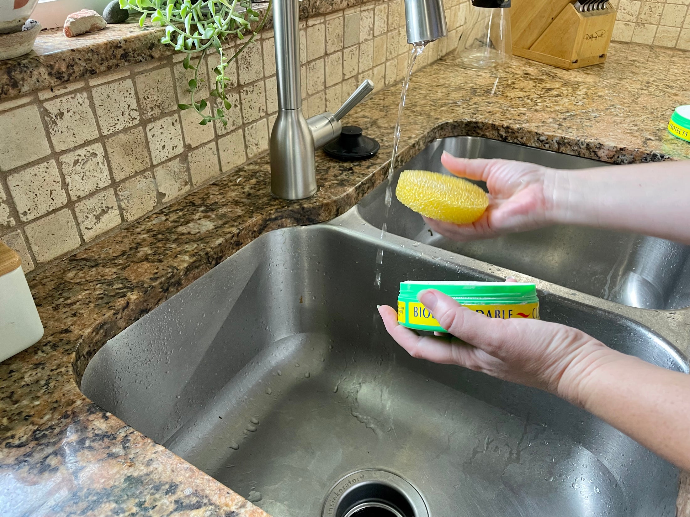 Earth Brite 10.5 oz. Natural Clay All-Purpose Cleaner Original – EarthBrite