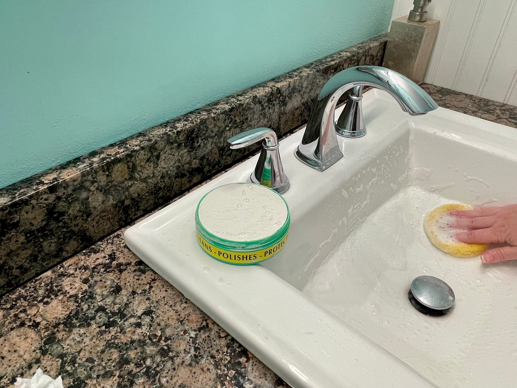 Earth Brite 10.5 oz. Natural Clay All-Purpose Cleaner Original – EarthBrite